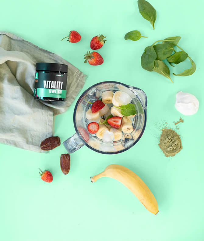Strawberry Kiwi Green Smoothie – Switch Nutrition
